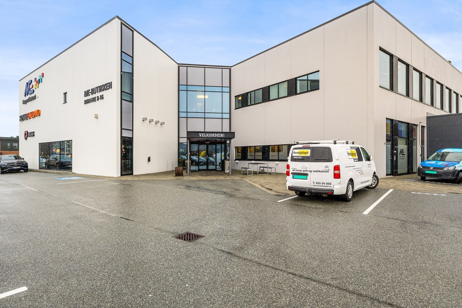 Sola sentrum – Lager, kontor og butikklokaler med god eksponering.