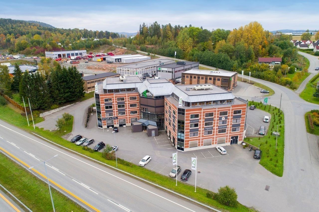 Eikparken – Kombinasjon-/kontorbygg med fantastisk eksponering mot E-18